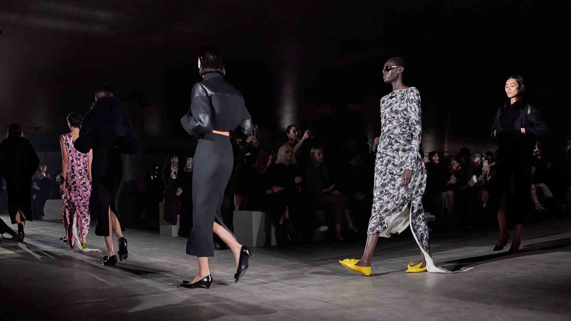 Prada-FW23-W-parade_07 | HIGHSNOBIETY.JP（ハイスノバイエティ）